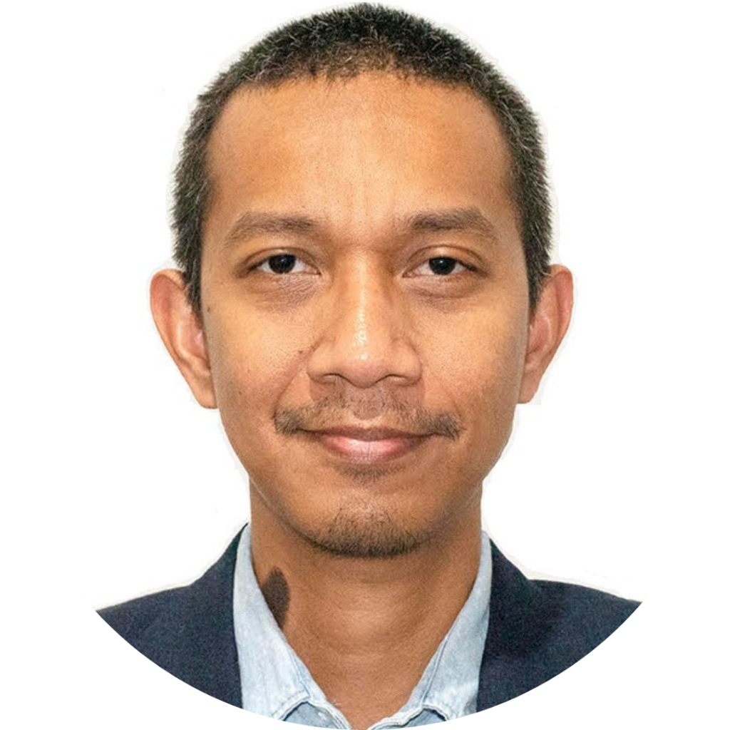 Senior Researcher – Pusat Kajian Ekonomika dan Bisnis Syariah